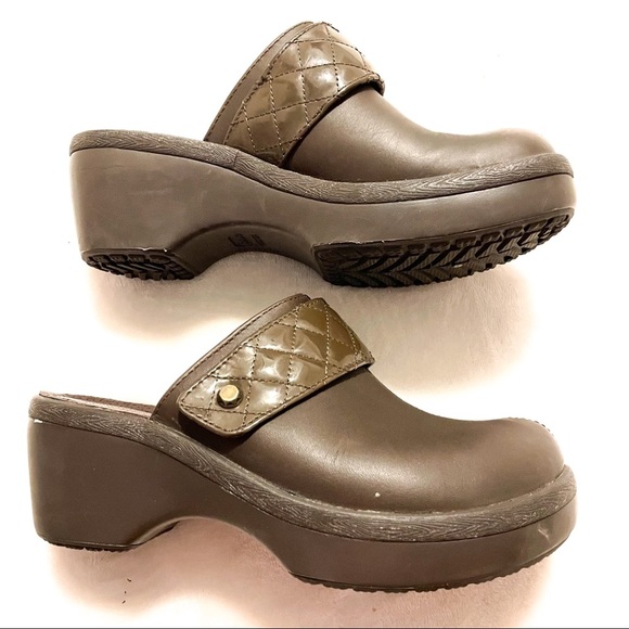 CROCS | Shoes | Crocs Brown Clogs With Low Wedge Heel Sz 8 | Poshmark